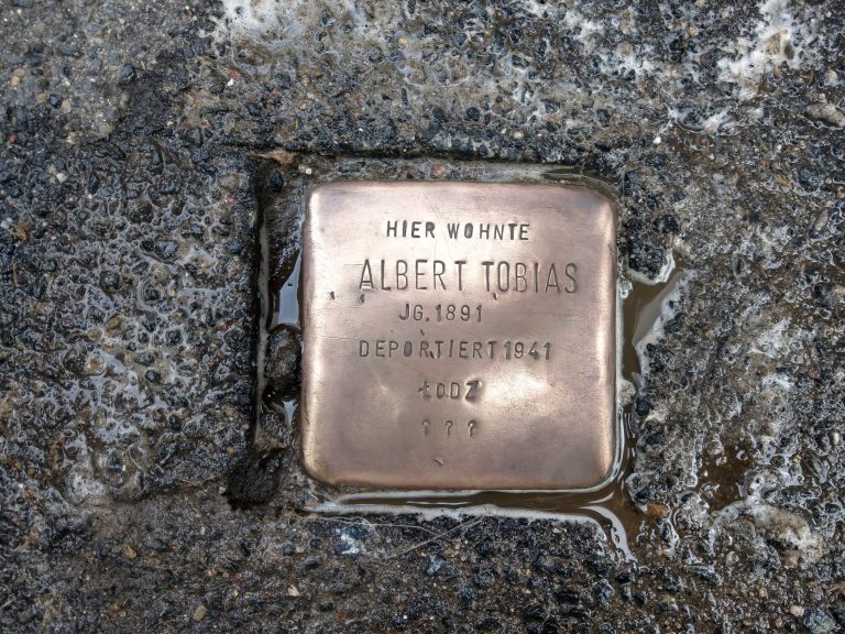 FALS IMAG0722 – Stolpersteine Solingen
